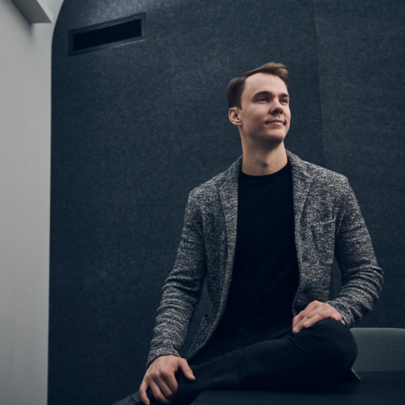 Fred Ehrsam (Paradigm) / VC Breakdown & Contact