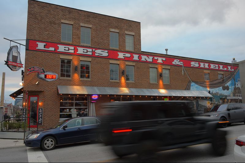 Home | Lee's Pint & Shell