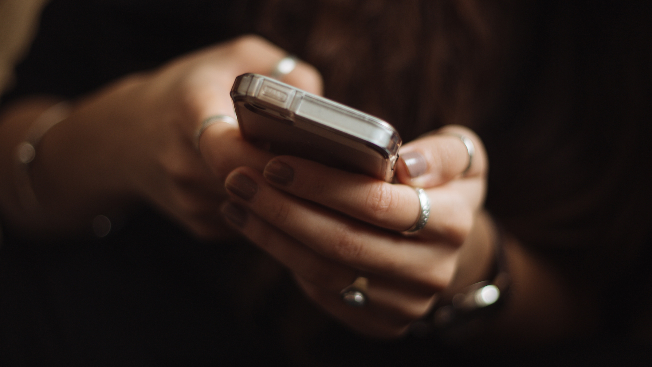 The Pros & Cons Of Blogging On Medium