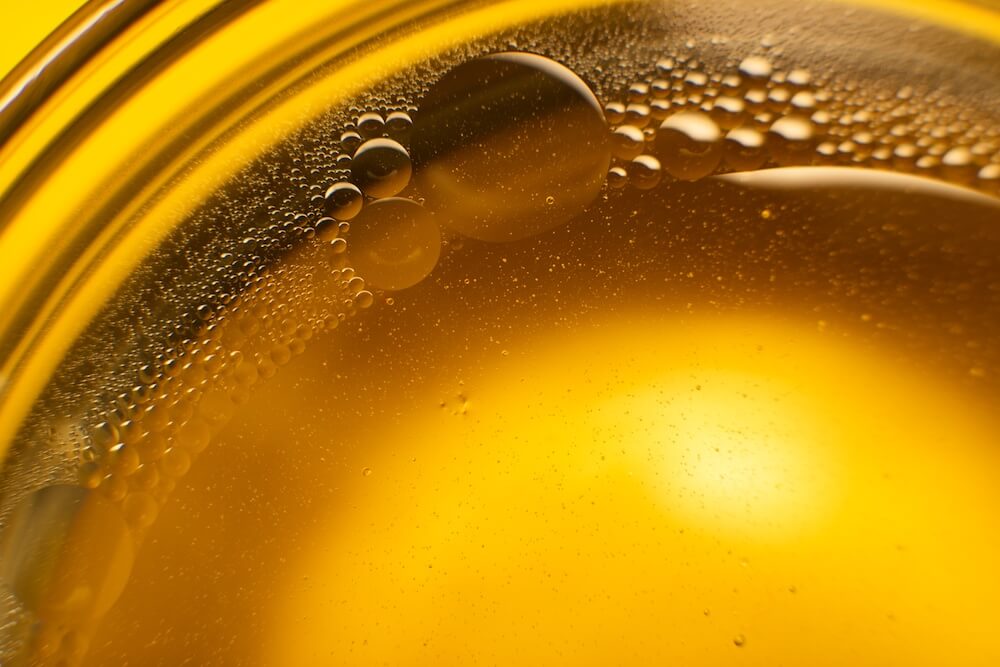 The 6 Most Sustainable Vegetable Oils for Your Kitchen | The Momentum
