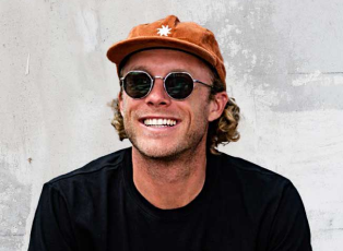 The Momentum | About