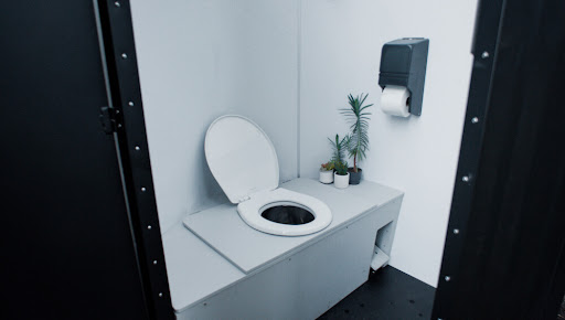 How Do Compost Toilets Work? | The Momentum