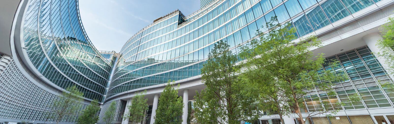 Net Zero Office Buildings: Overcoming Hurdles in Sustainability