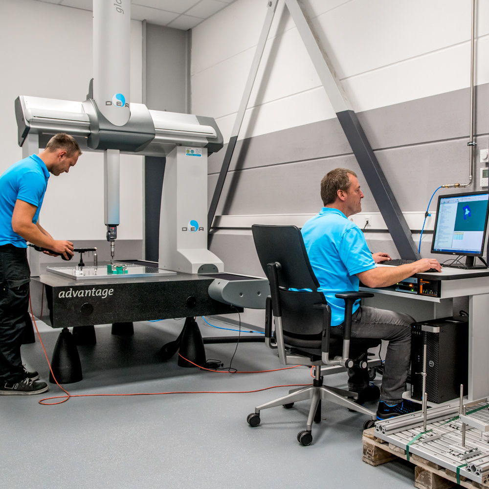 POLYRACK Karriere - Arbeiten bei POLYRACK