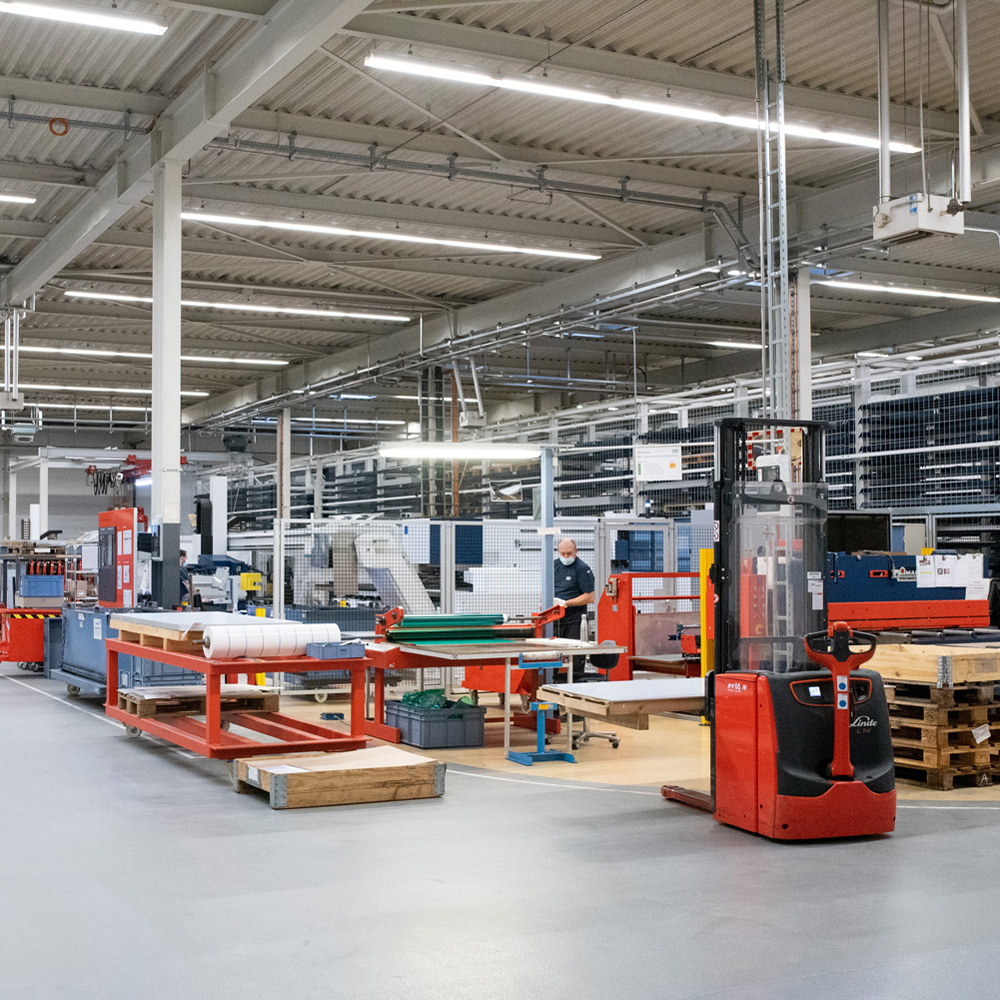 POLYRACK Karriere - Workspace