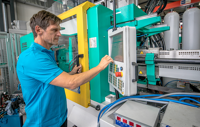 POLYRACK Karriere - Arbeiten bei POLYRACK