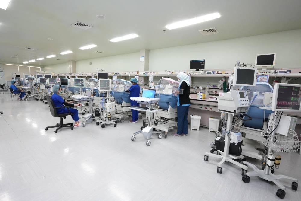 Dr. Soliman Fakeeh Hospital in Jeddah saves newborn from bleeding | Dr ...