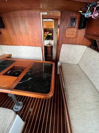33' ROBERTS CUSTOM - Drummoyne Boat Sales