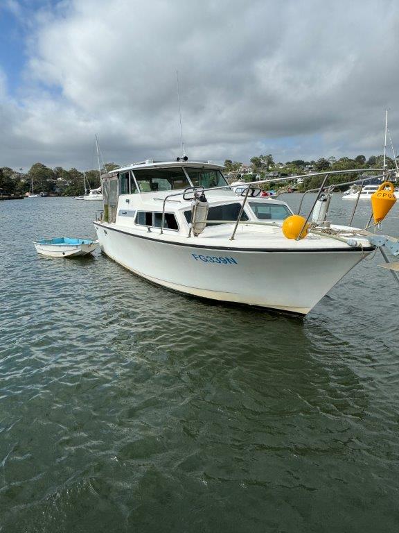 28' Savage Lancer 850 - Drummoyne Boat Sales