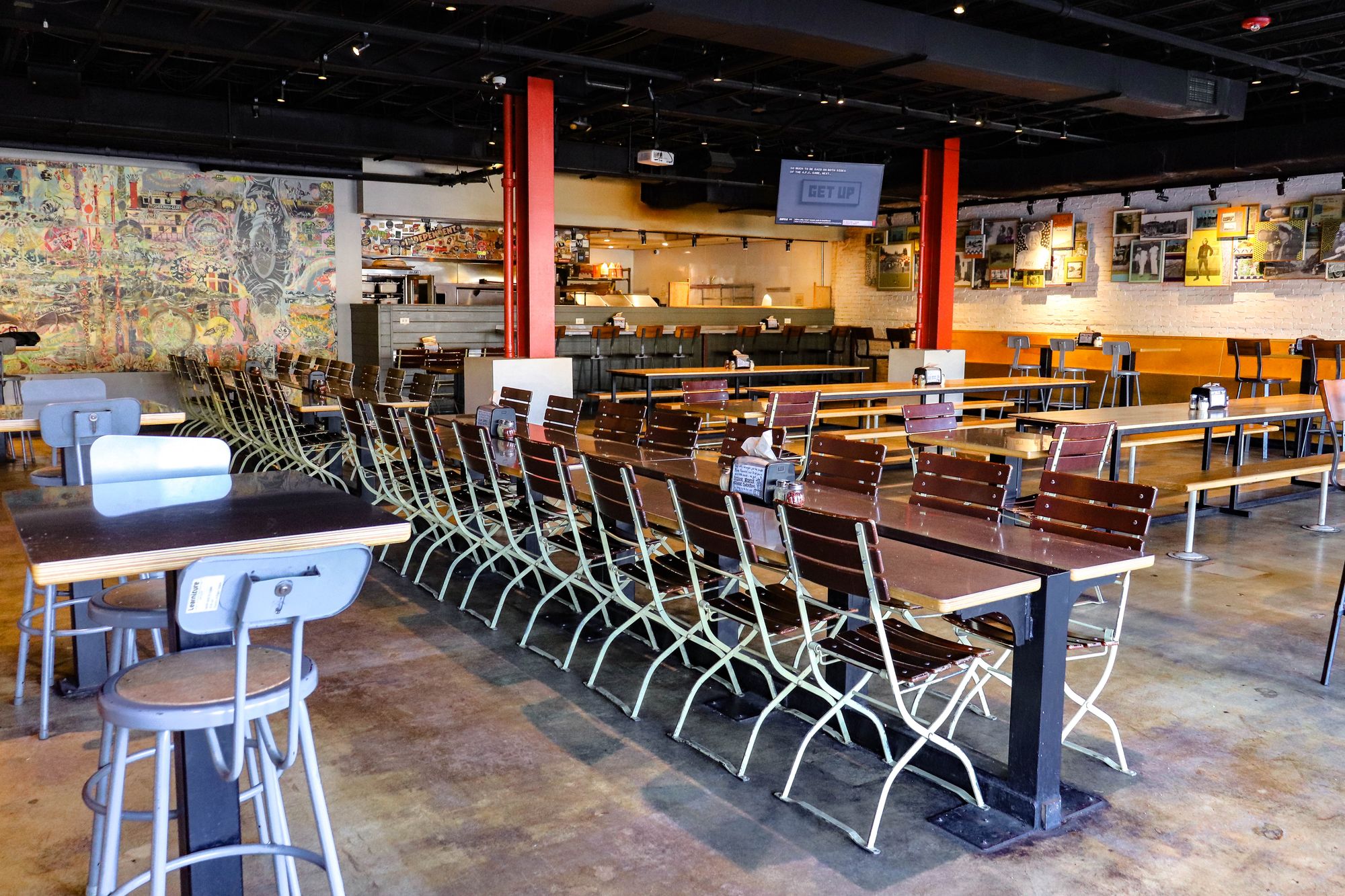 Lazy Moon | Orlando Pizza & Craft Beer