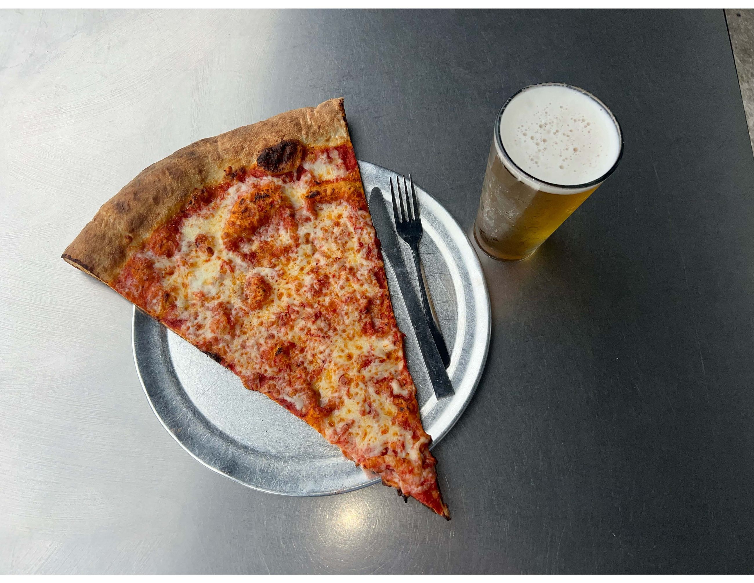 Lazy Moon | Orlando Pizza & Craft Beer