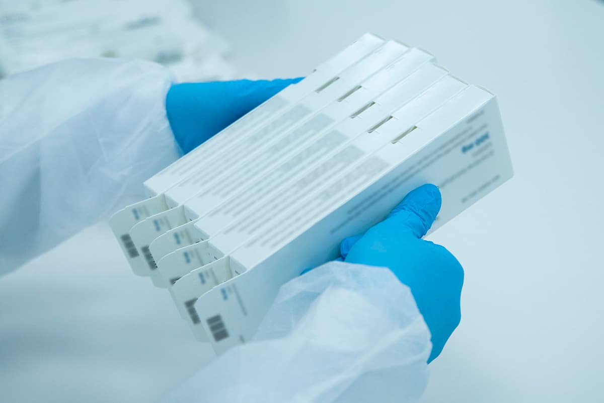 Secondary contract packaging for pharmaceuticals | Ecobliss Pharma ...