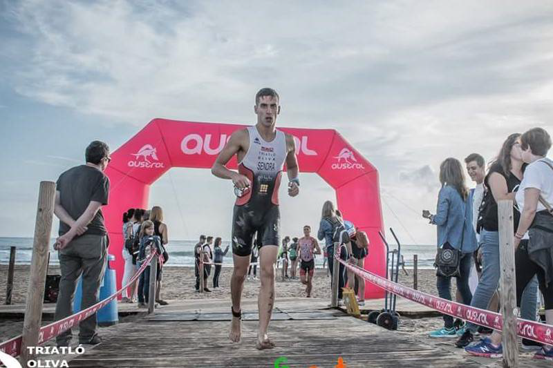 Carlos Sendra se Incorpora a la Escuela de Triatlón de Correcaminos ...