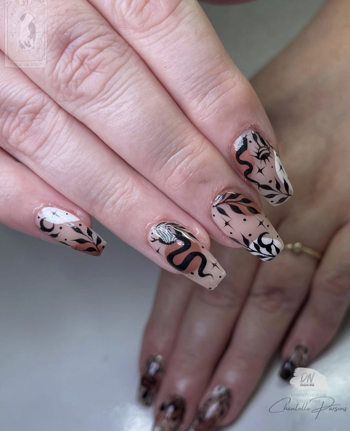 A Simple Guide to Booking Nail Service Online - 1999 House of Nails ...