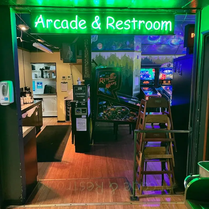 Space Room Lounge Portland, OR | Kineticist