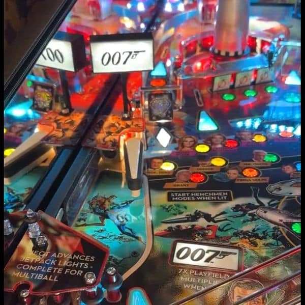 James Bond 007 Illuminated Interactive Multiplier Sign | Lermods ...