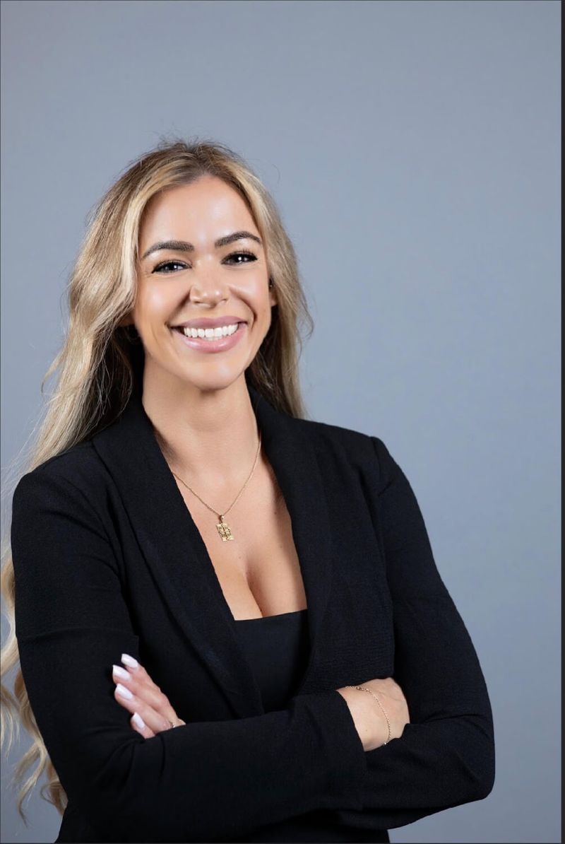 About Us | Diversey Dental Studio