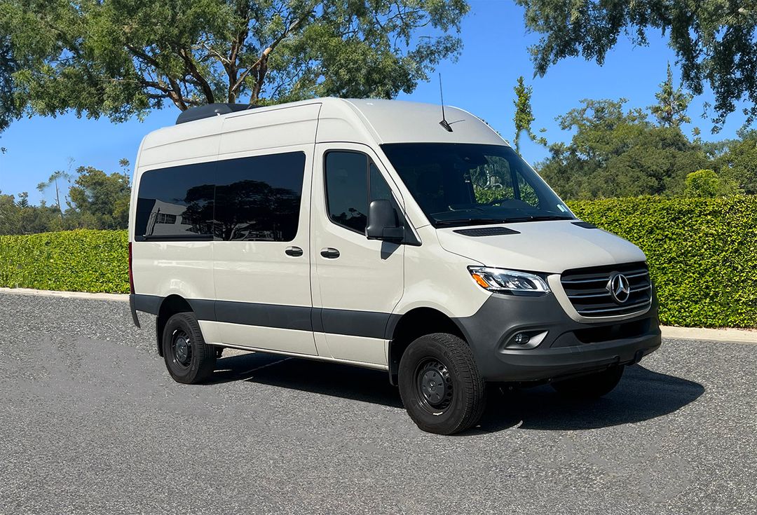 Book Vans : VAN RENTAL in Los Angeles LAX, Burbank. Rent a 15 Passenger ...