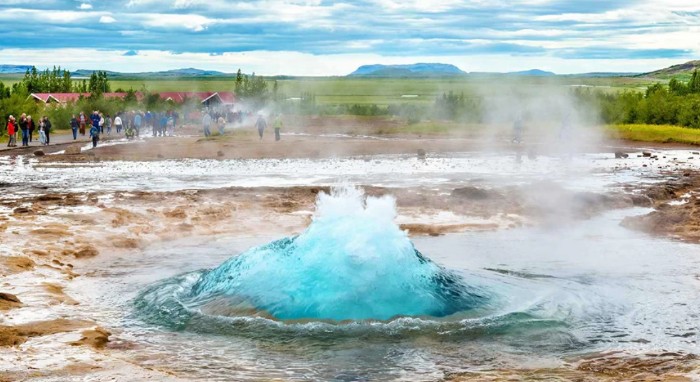 Visit Geysir Geothermal Area - A Quick Guide