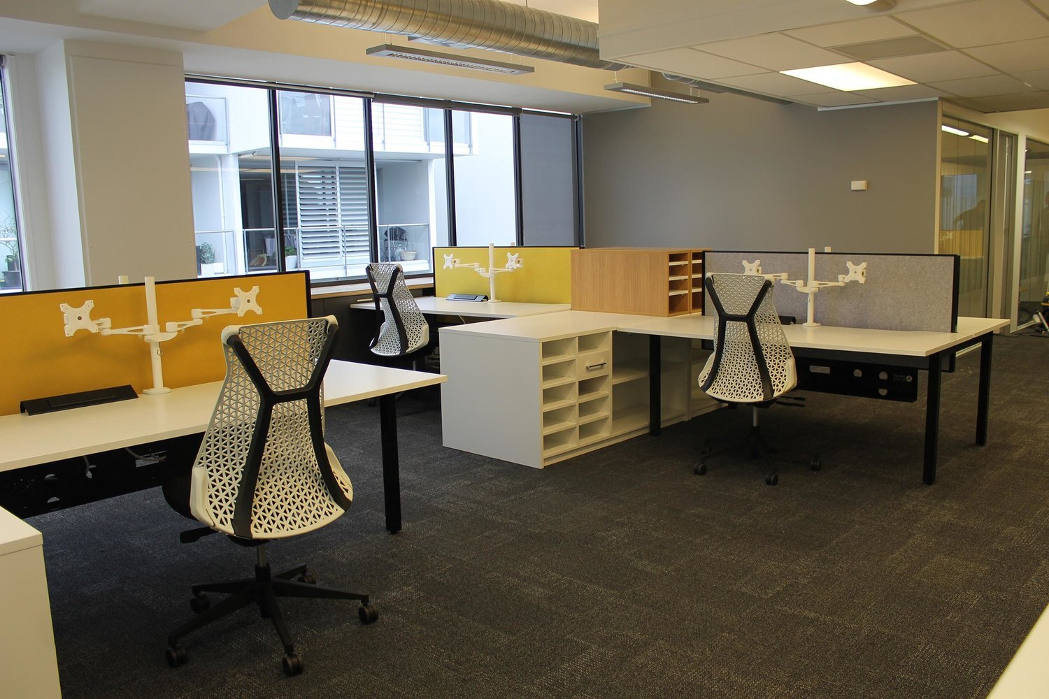 Kube Workstation Desk | SmartSpaceWorkplace Solutions