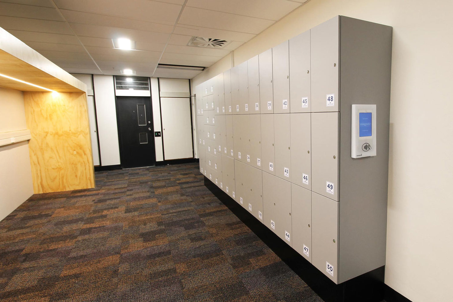 Smartalock Locker System | SmartSpaceWorkplace Solutions
