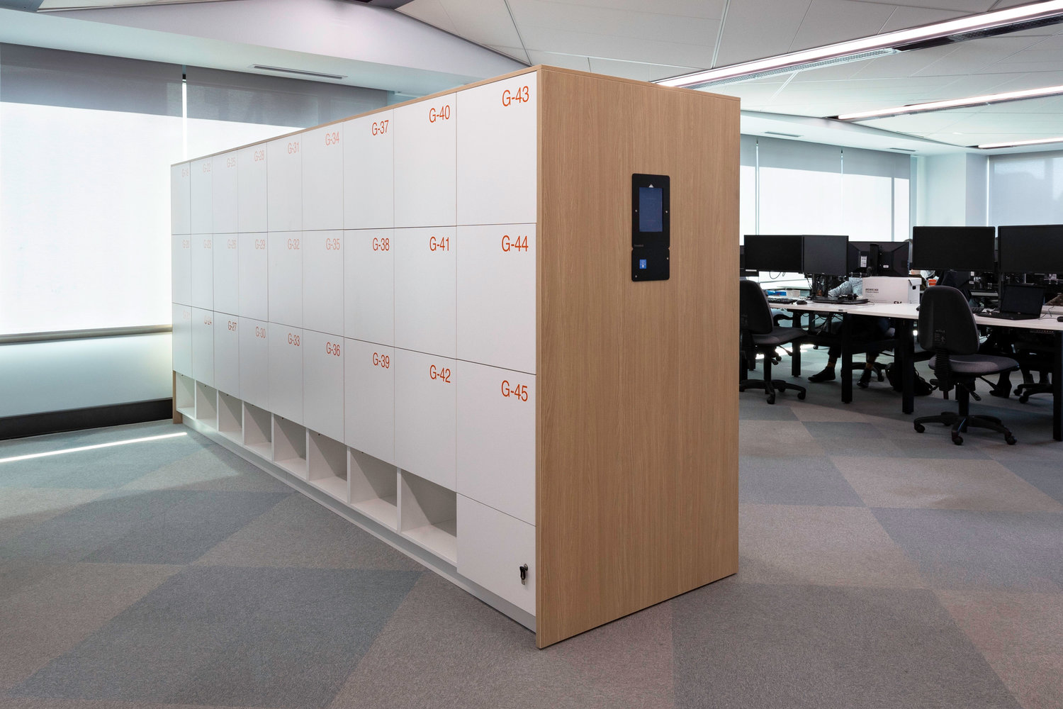 Smartalock Locker System | SmartSpaceWorkplace Solutions