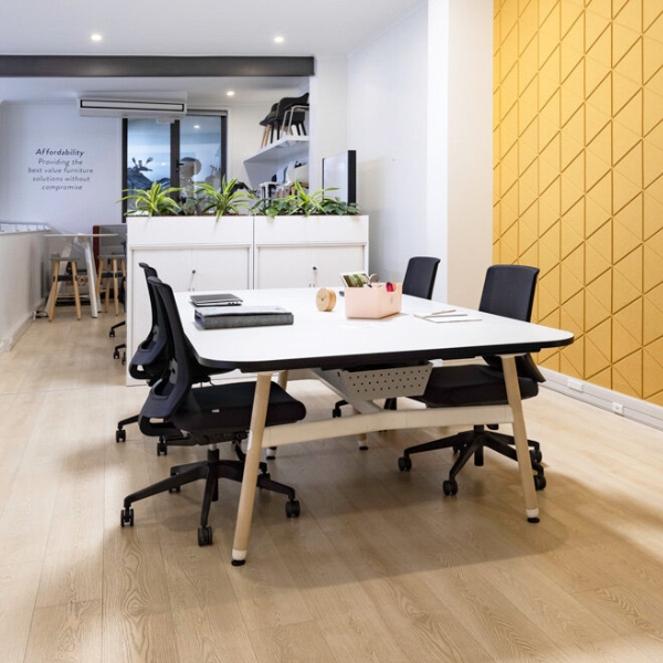 Okidoki Meeting Table | SmartSpaceWorkplace Solutions