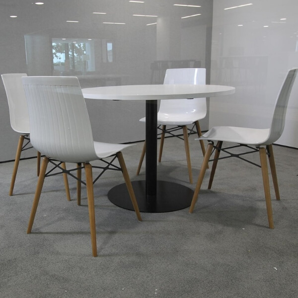 Pedestal Base Meeting / Breakout Table | SmartSpaceWorkplace Solutions