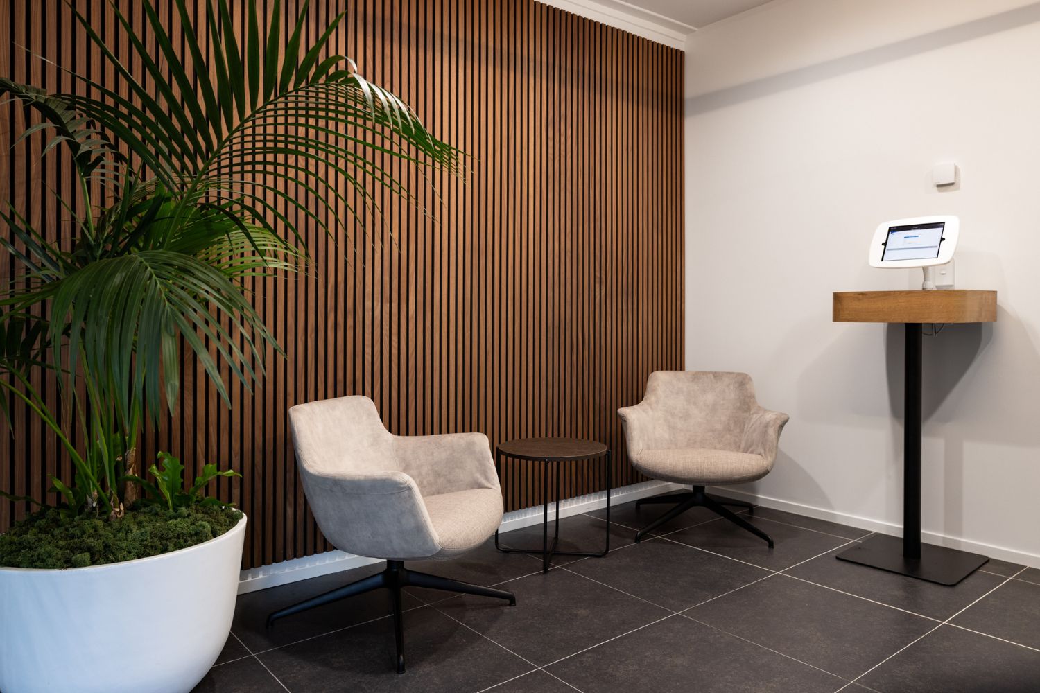 Assurant | Workplaces by SmartSpace