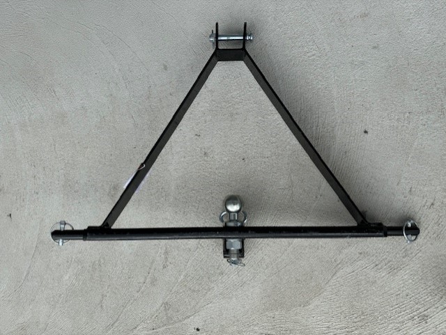 Tractor tow hitch / draw bar 3PL Cat 1 - Available from Tasquip