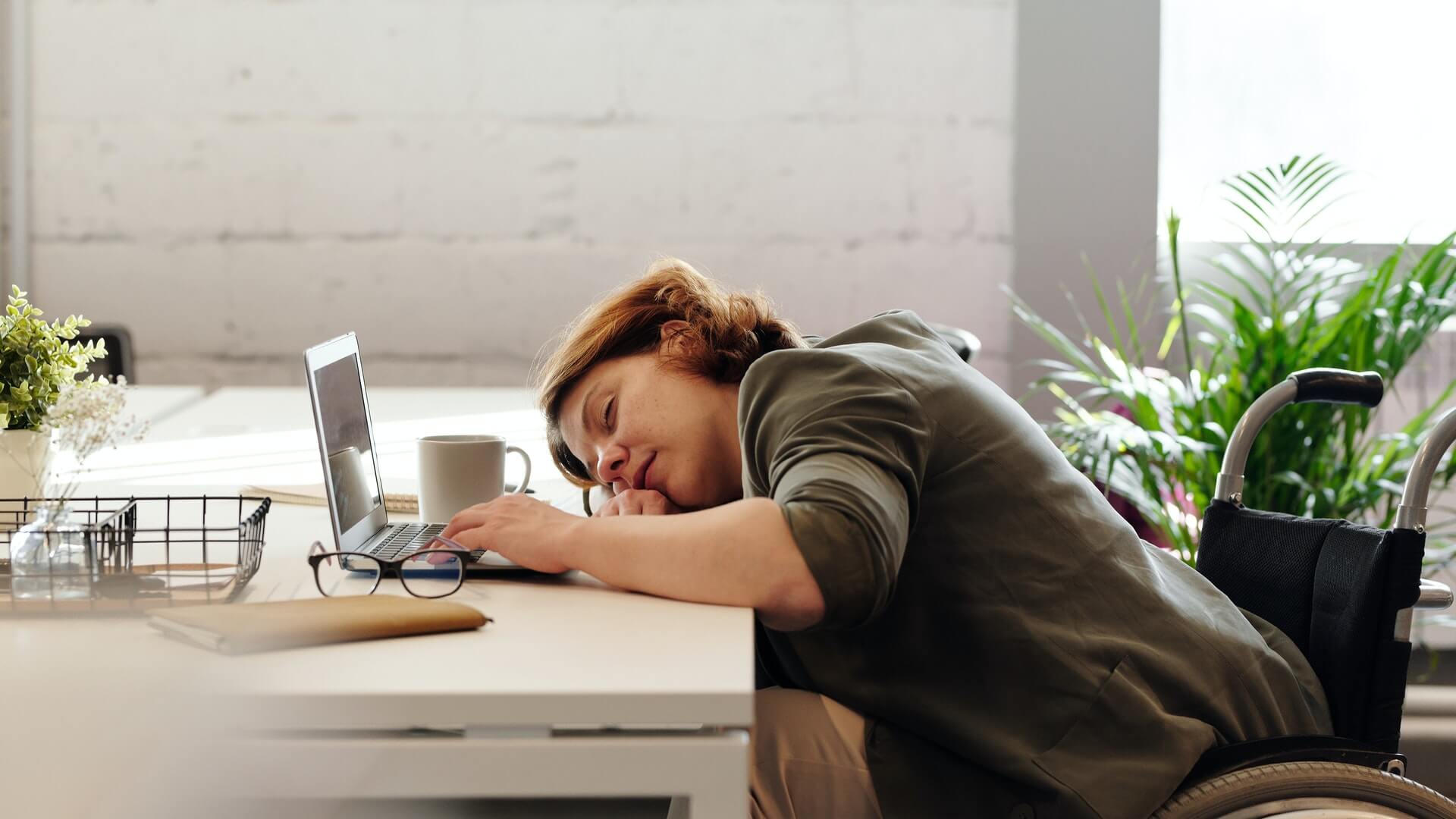 10 Ways to Get Better Sleep as a Remote HR Leader | Nivati