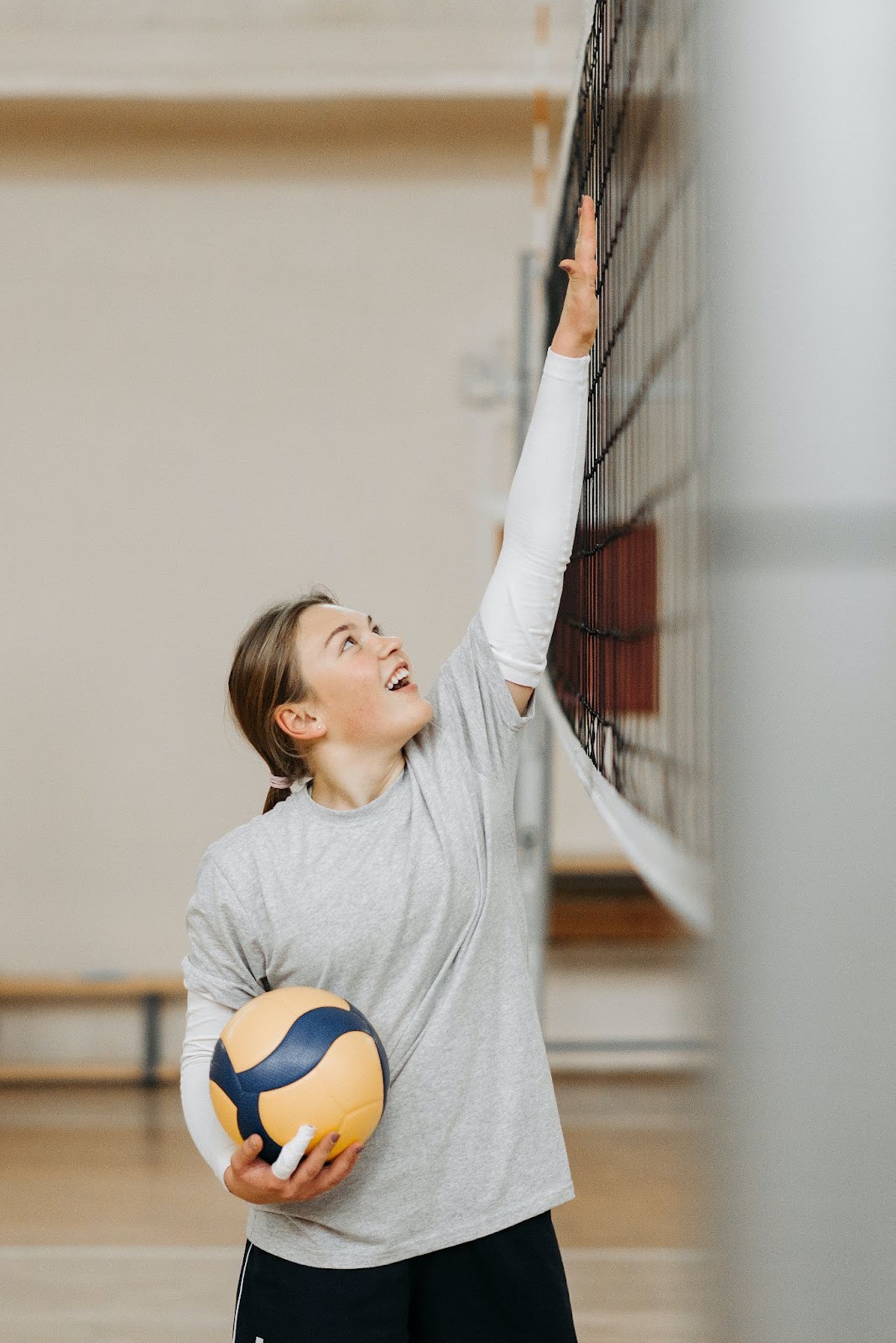 10 Tips for Left-Handed Volleyball Players: - Javelin Sports