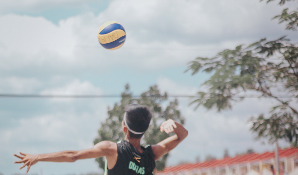 Serving in Volleyball: Tips and Strategies - Javelin Sports
