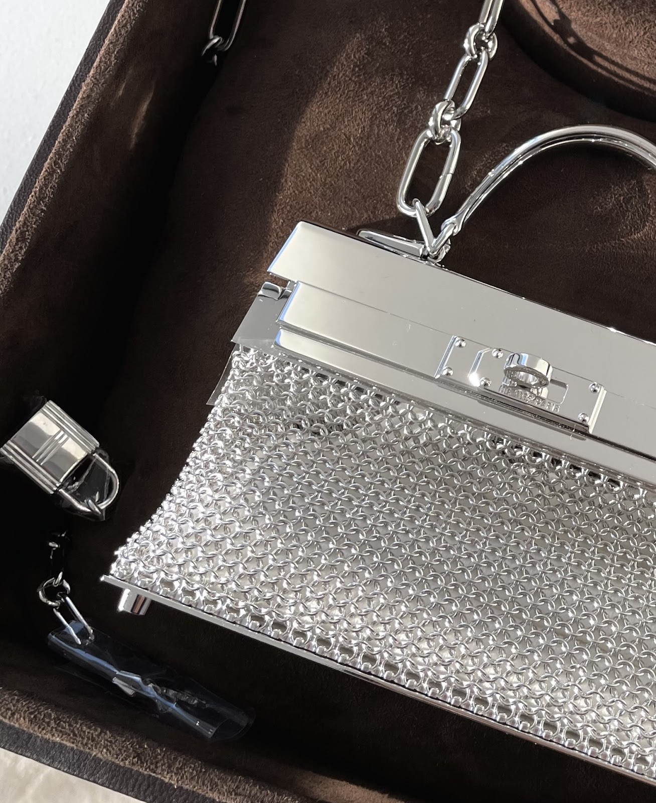 Limelight Nova | Blog | The Hermes Kellymorphose Silver Sac Bijou Bag