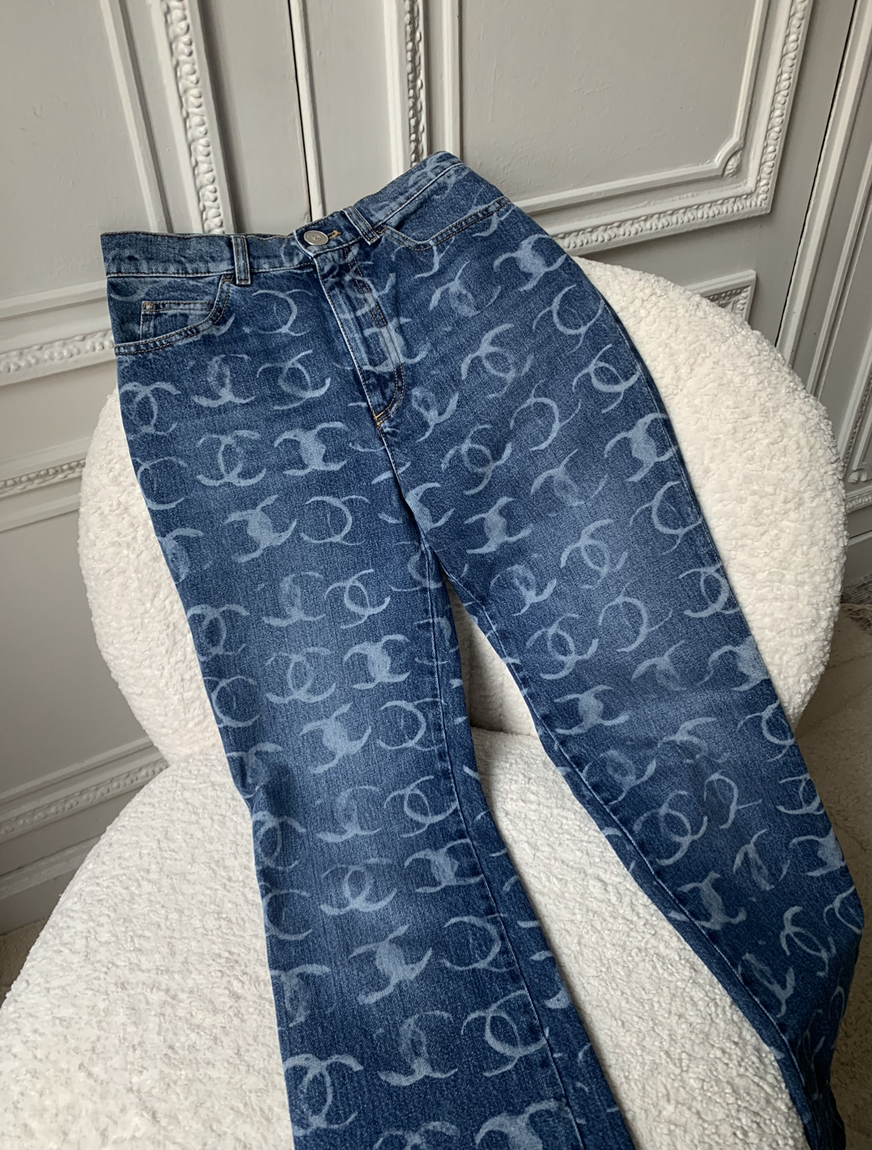 Limelight Nova | Chanel Pre-Owned | Chanel CC Denim Jeans Straight Leg ...
