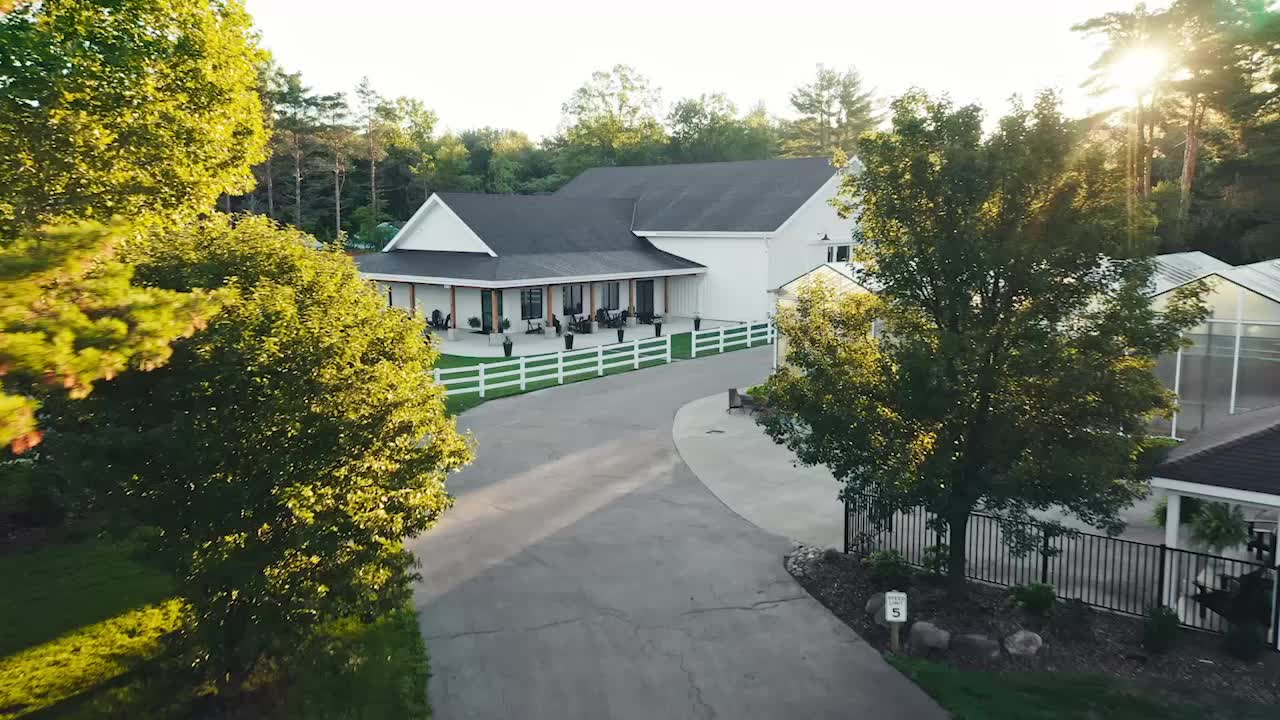 Luxury Weddings & Events Venue in Saugatuck, MI | Ivy House