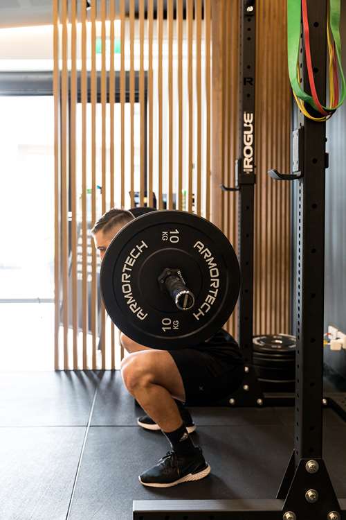 A BREAKDOWN OF ‘THE PERFECT SQUAT’ | MOTUS