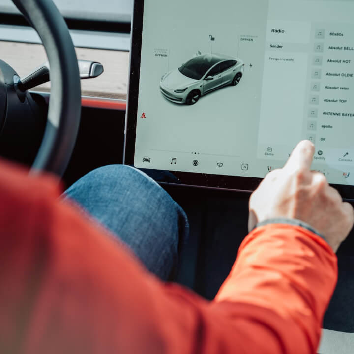 Insurance for the automotive industry & mobility sector | Qover