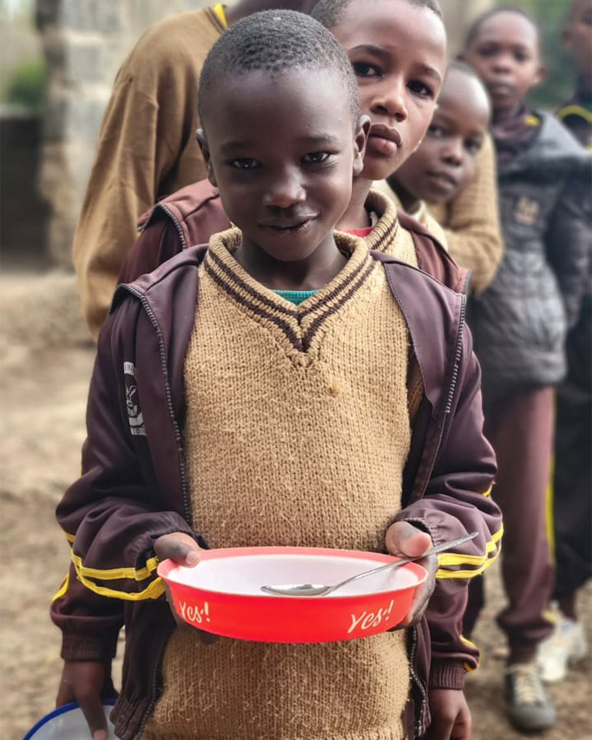 Hungrige Kinder in Kenia benötigen unsere Hilfe!