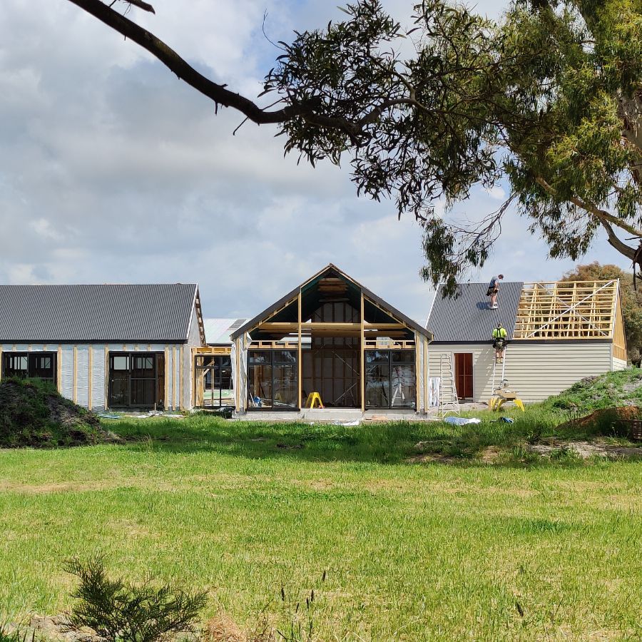 Homepacks Build with Reuben Christian