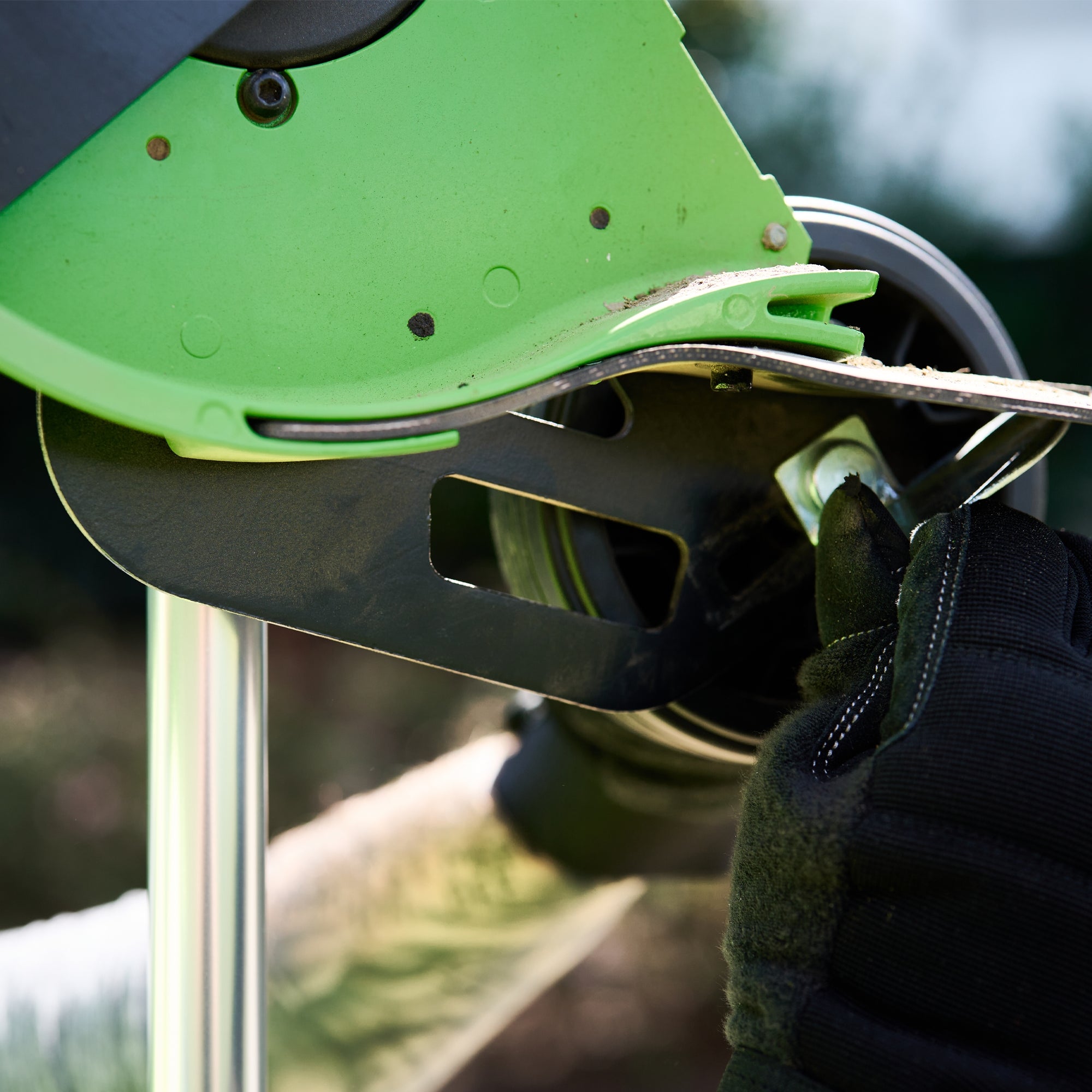 82ES15 82 Volt Gen II Edger | by Greenworks