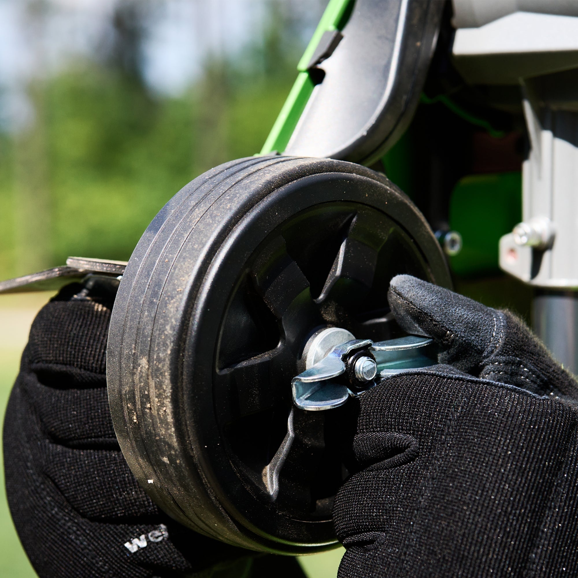 82ES15 82 Volt Gen II Edger | by Greenworks