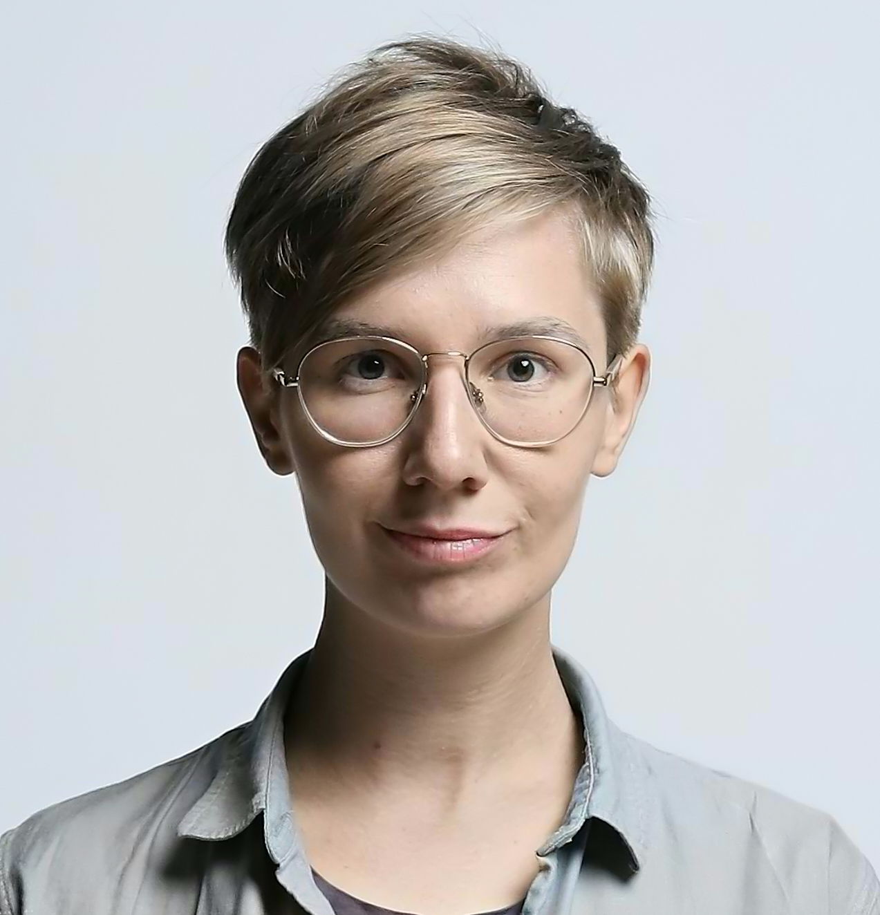 Assistant Alena M.🇪🇸 | Migrun.tech