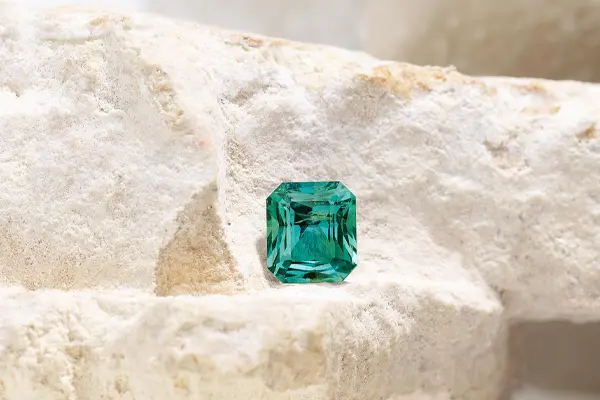 The Rare Gem | Alexandrites & Padparadscha Sapphires