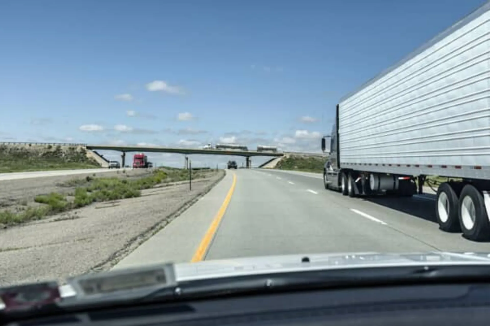 How to Pass a Semi-Truck - Dunk Law Firm