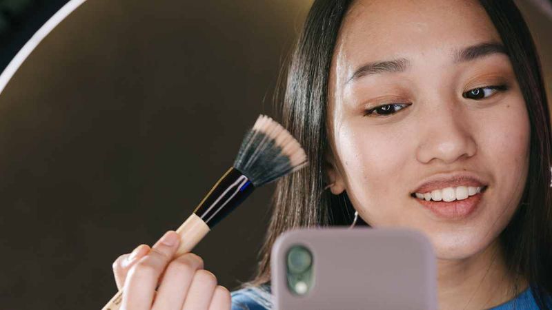 Micro-Influencer Pricing: What You Need to Know [2024 Guide]