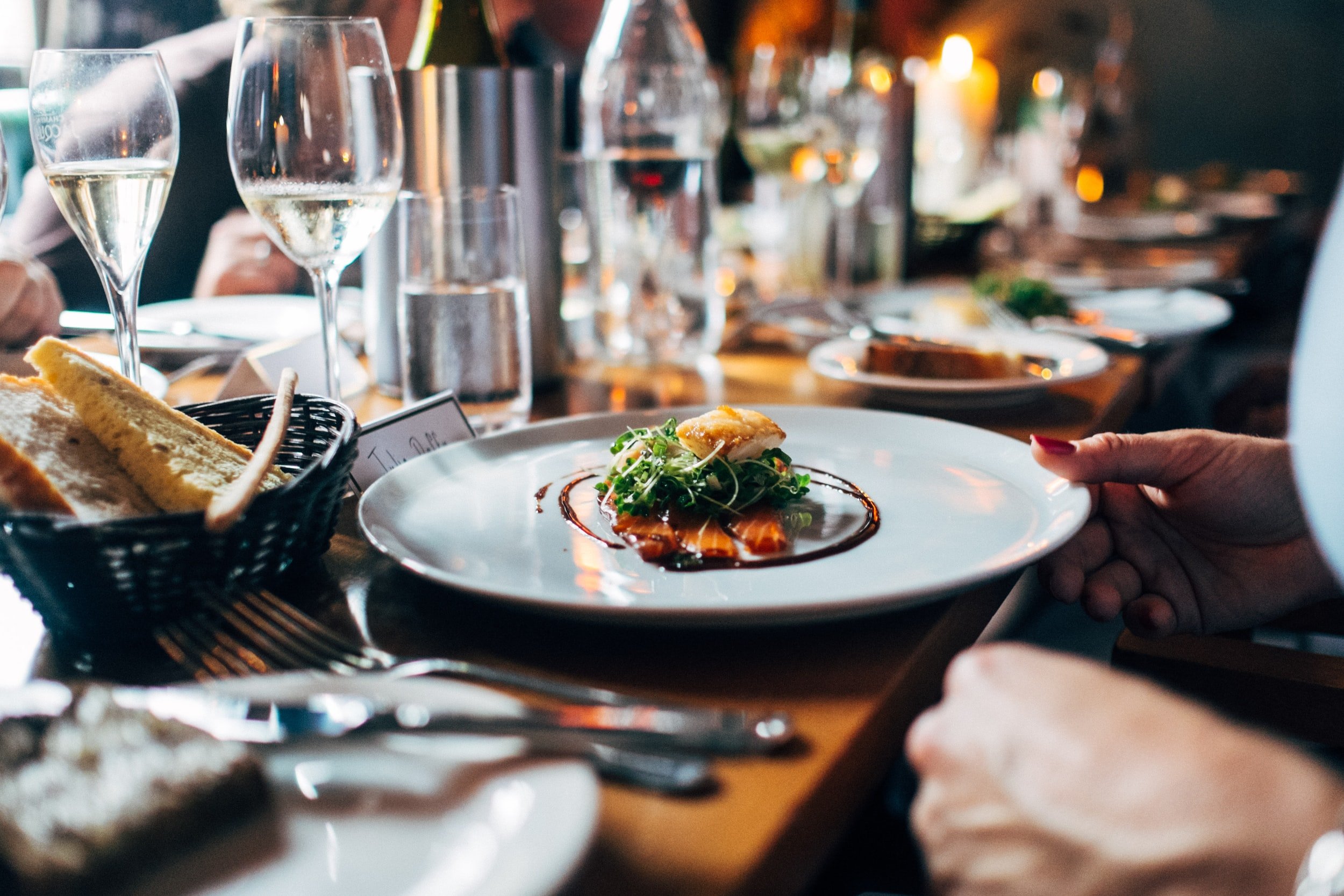 4 restaurant revenue-generating ideas to boost business