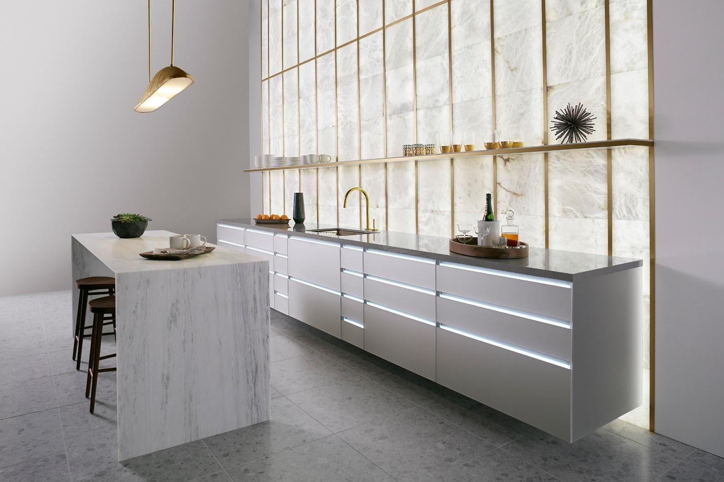 Finding the Best Height for Light Fixtures - A Comprehensive Guide | Robern