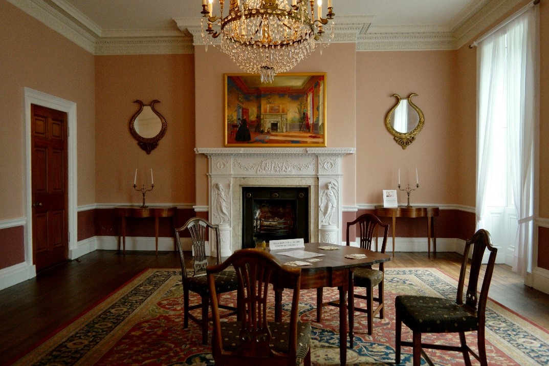 Traditional Interior Design Guide: What You Need to Know | Robern