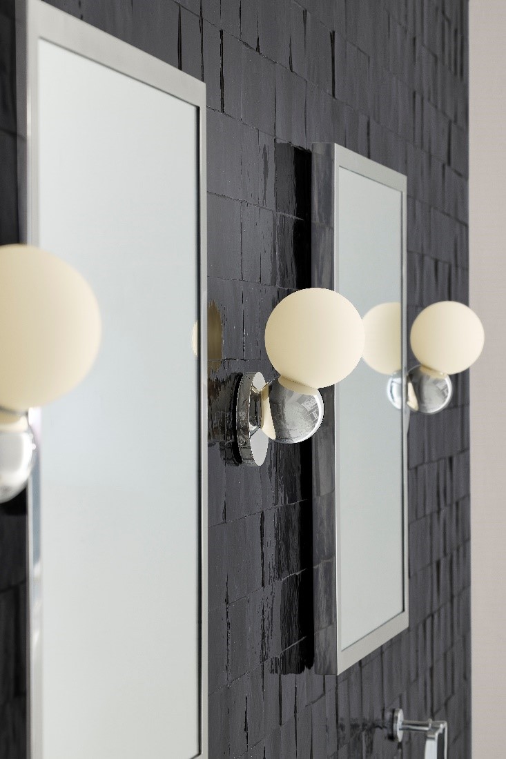 8 of the Best Vanity Lights | Dimmable Temperature Adjust | Robern